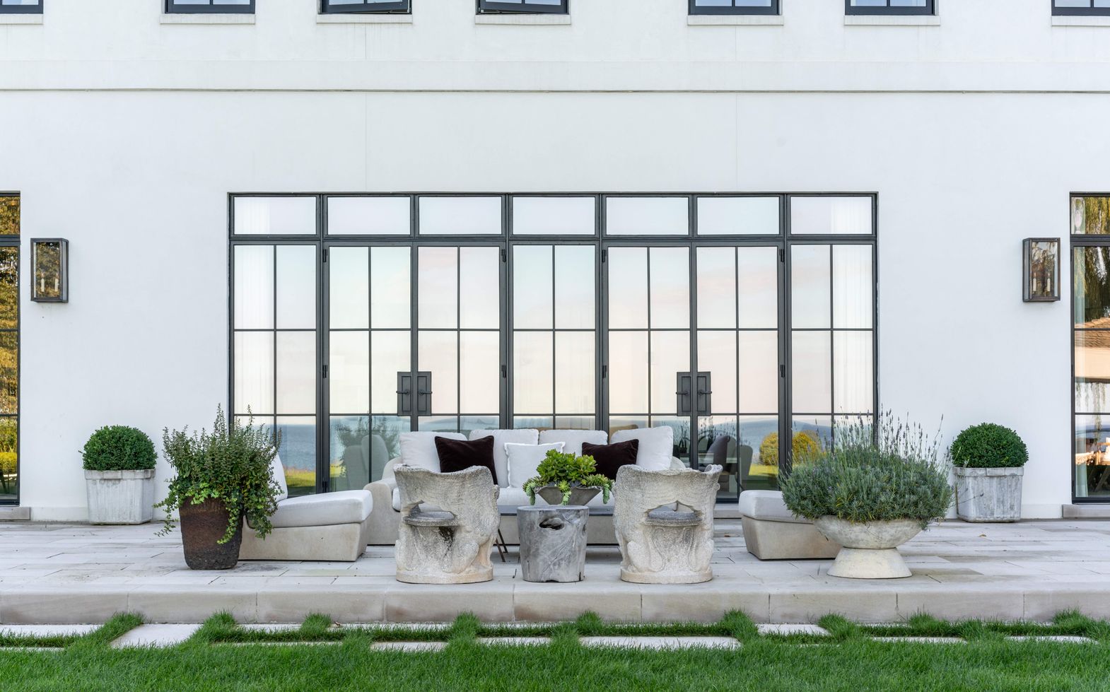 Sheridan Road, Illinois: Lakefront Architectural Project by Northworks